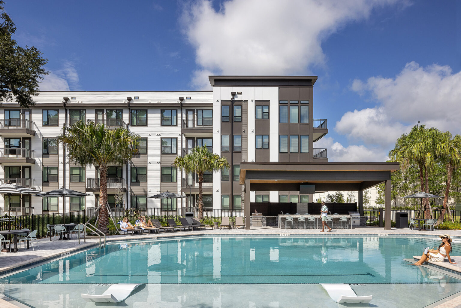 Gallery | New Lake Wire Apartments in Lakeland, FL